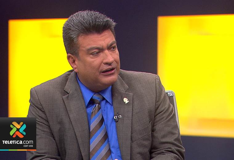 Ronny Monge: ‘El Presidente le hace flaco favor a la democracia ...