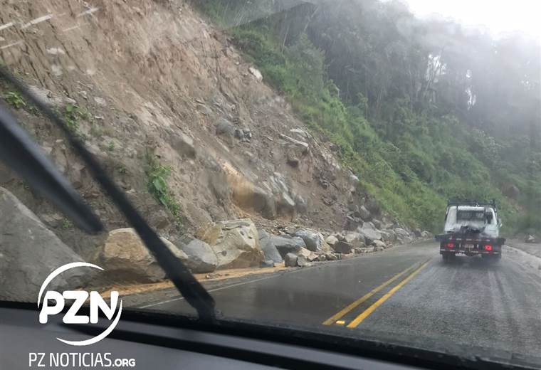 Video captó impresionante caída de rocas en el Cerro de la Muerte; ruta ...