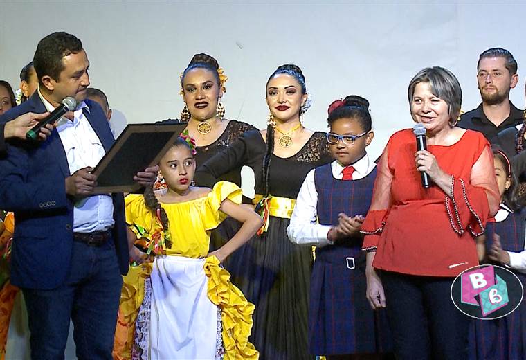 María Mayela celebró su aniversario como folclorista | Teletica