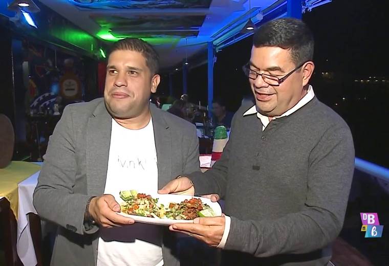 Monserrat del Castillo trabaja en el restaurante de su novio Jona ...