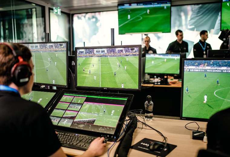 Thierry Henry cree que el VAR mata la alegría del fútbol | Teletica