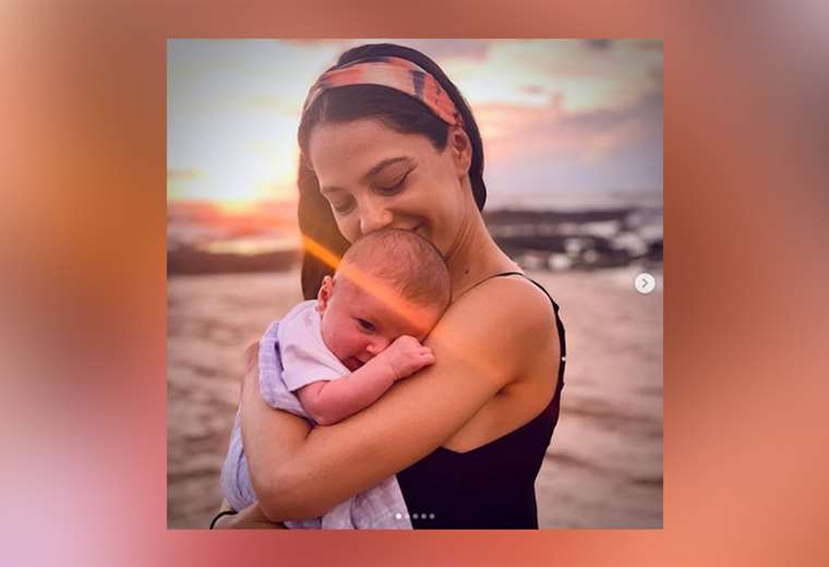 Hija de Debi Nova cumplió un mes de nacida | Teletica