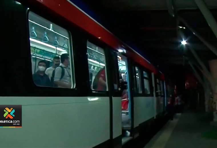 Nuevos trenes del Incofer hacen su primer recorrido oficial | Teletica