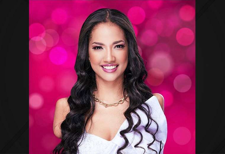 Victoria Salcedo, la reina de belleza sin brazos y una pierna que ...