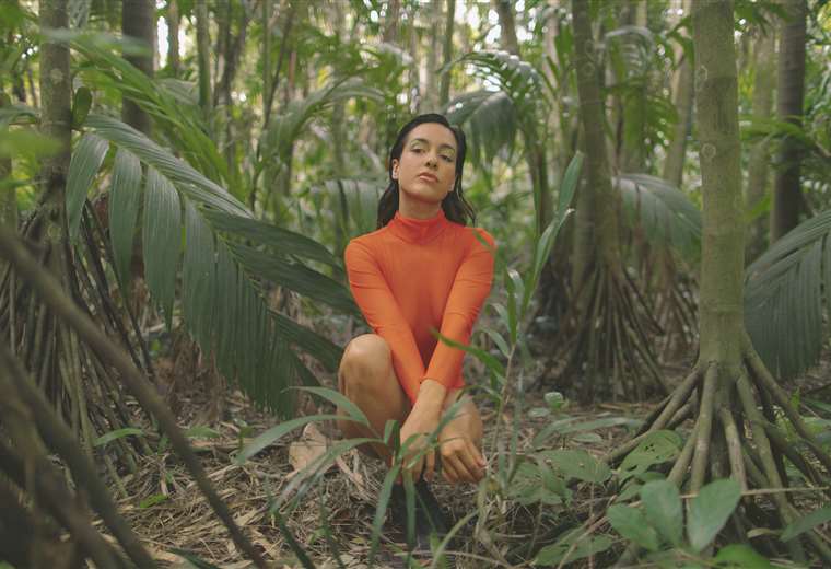 Importante disquera fichó a artista costarricense MishCatt | Teletica