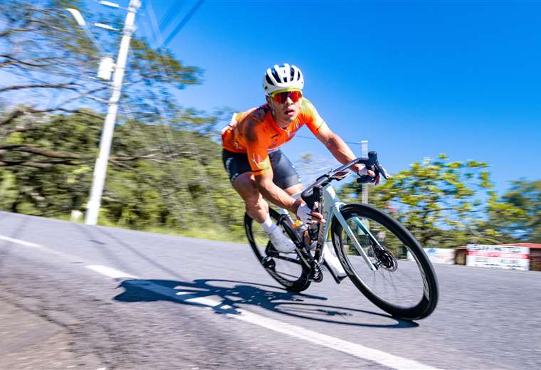 ¿Cómo quedó el ciclista Jason Huertas tras caída en la Vuelta a Costa ...