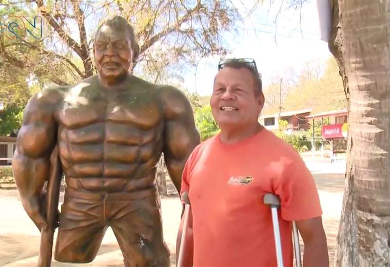 El homenaje en vida a "Chimbolo" | Teletica