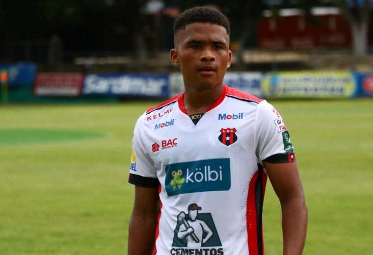 Ian Lawrence tiene COVID y es duda en La Sele | Teletica